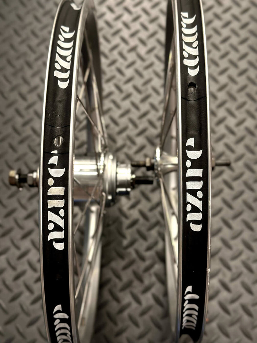 Brompton Azure – Cyclopes Co