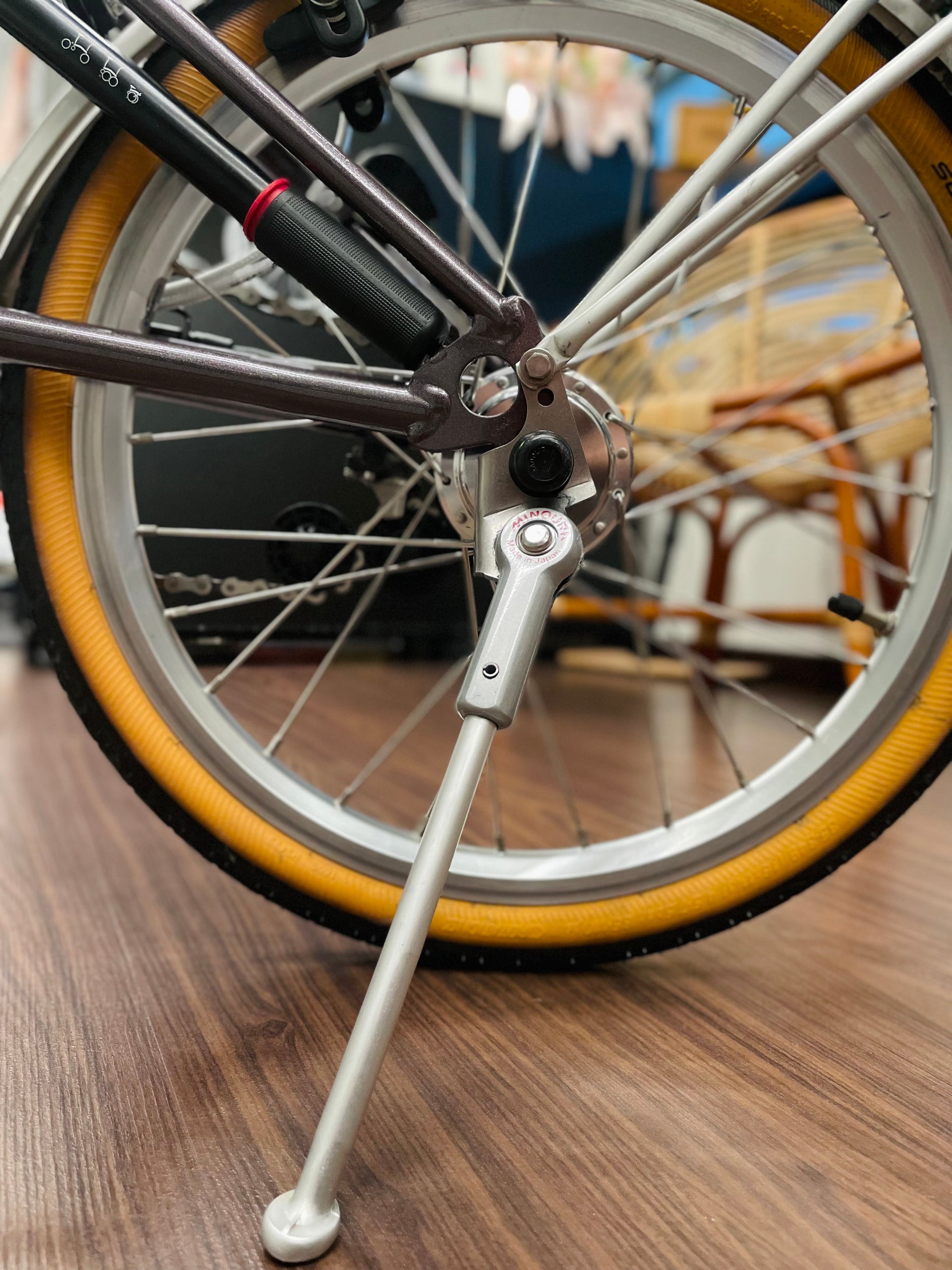 Minoura Kickstand v3 for Brompton – Cyclopes Co
